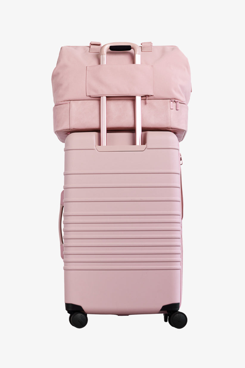 BÉIS 'The Weekender' in Atlas Pink - Weekender Travel Bag in Pink