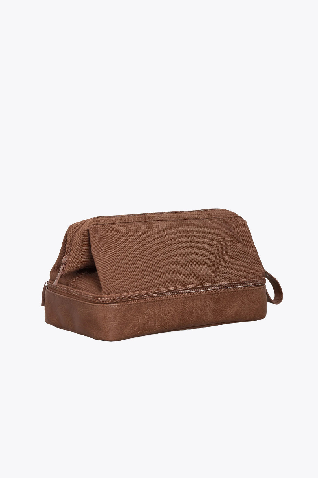 BÉIS 'The Dopp Kit' In Maple - Brown Travel Toiletry Bag & Toiletry Kit