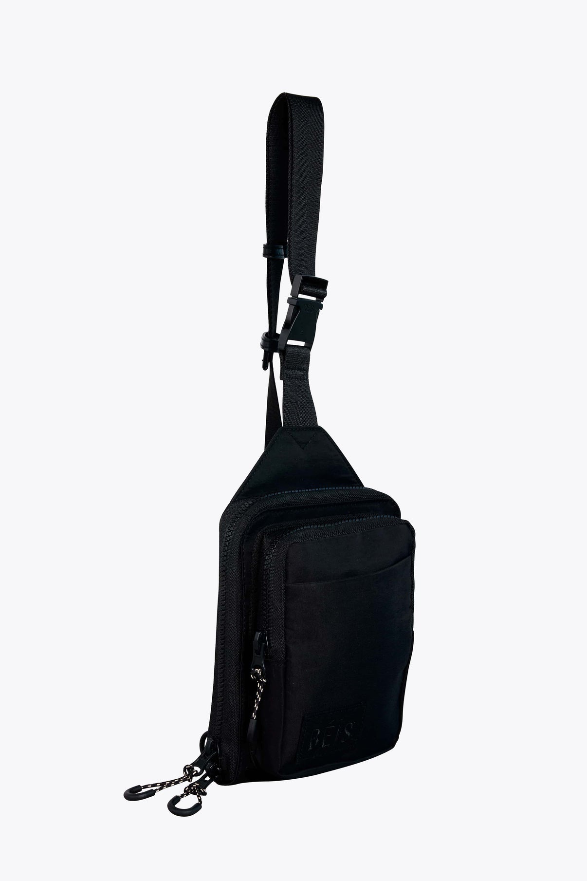 BÉIS 'The Sport Sling' in Black - Crossbody Athletic Gym Bag