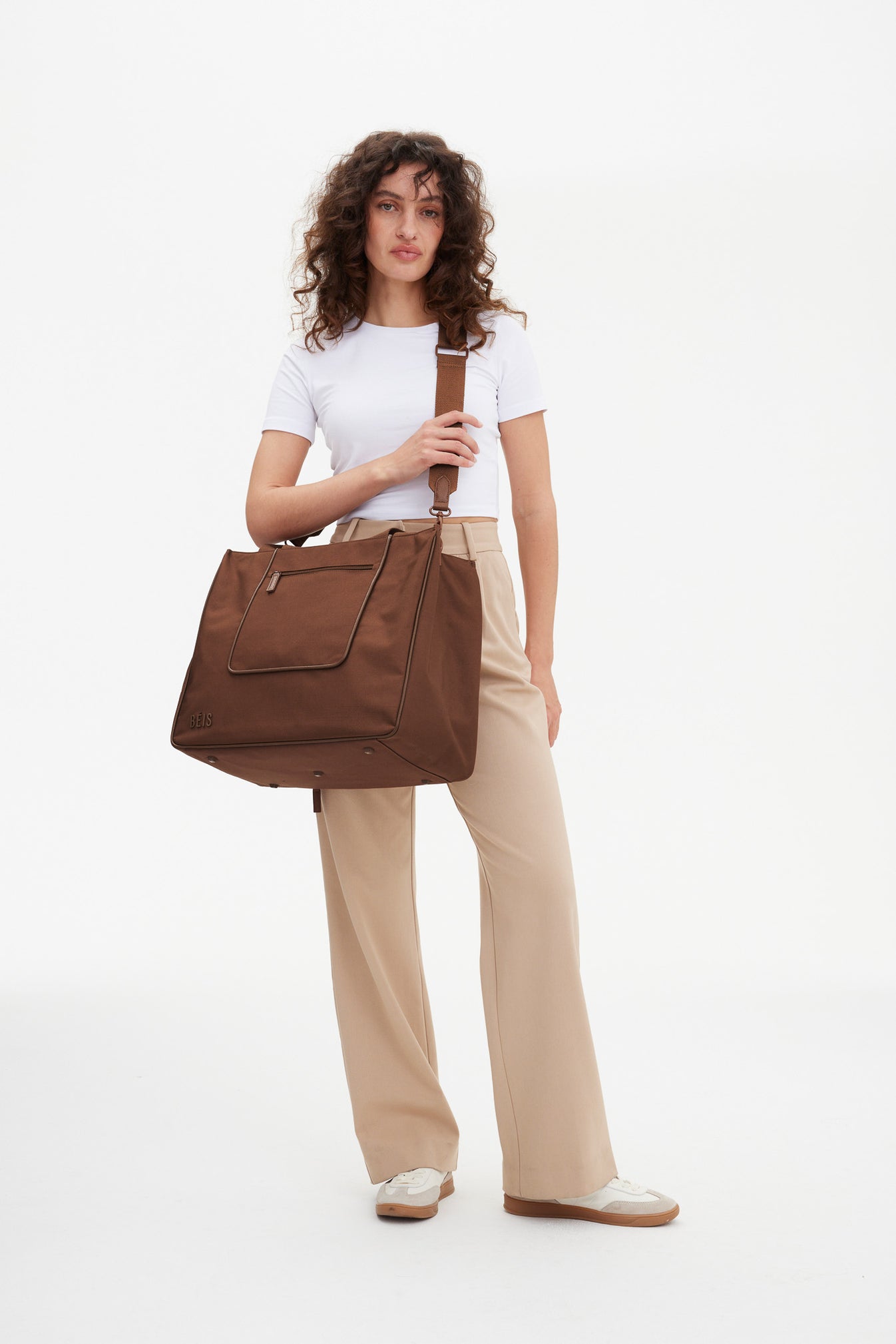 BÉIS 'The East To West Tote' in Maple - Brown Recycled Carry-On Travel ...