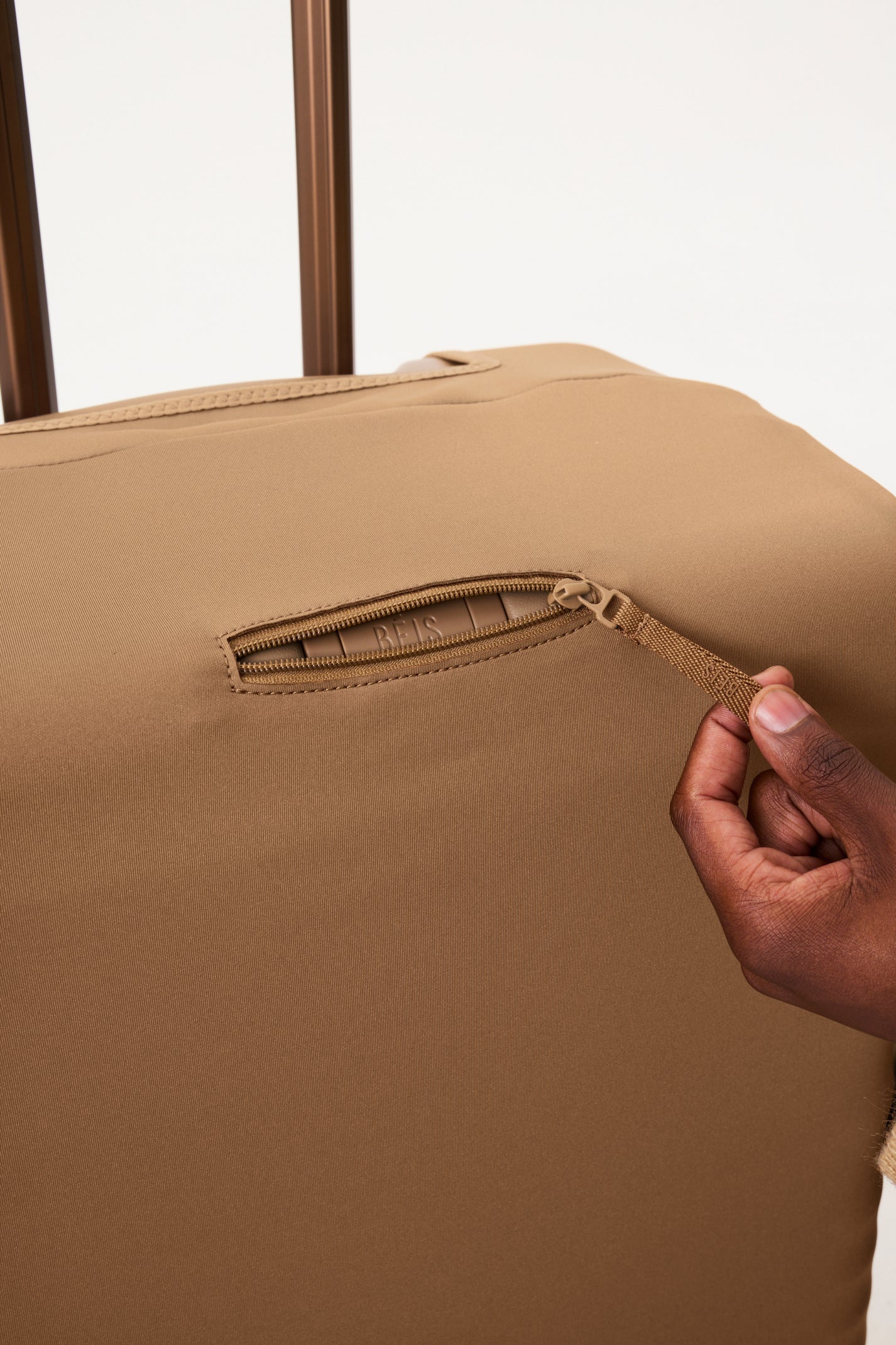 BÉIS 'The Carry-On Luggage Cover' in Camel - Carry On Luggage Cover ...