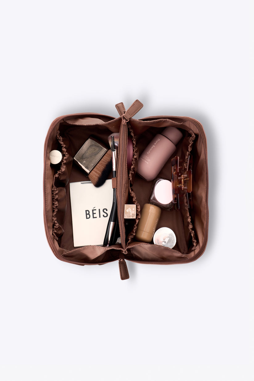 BÉIS 'The Essential Toiletry Kit' in Maple - Wide Opening Brown Travel ...