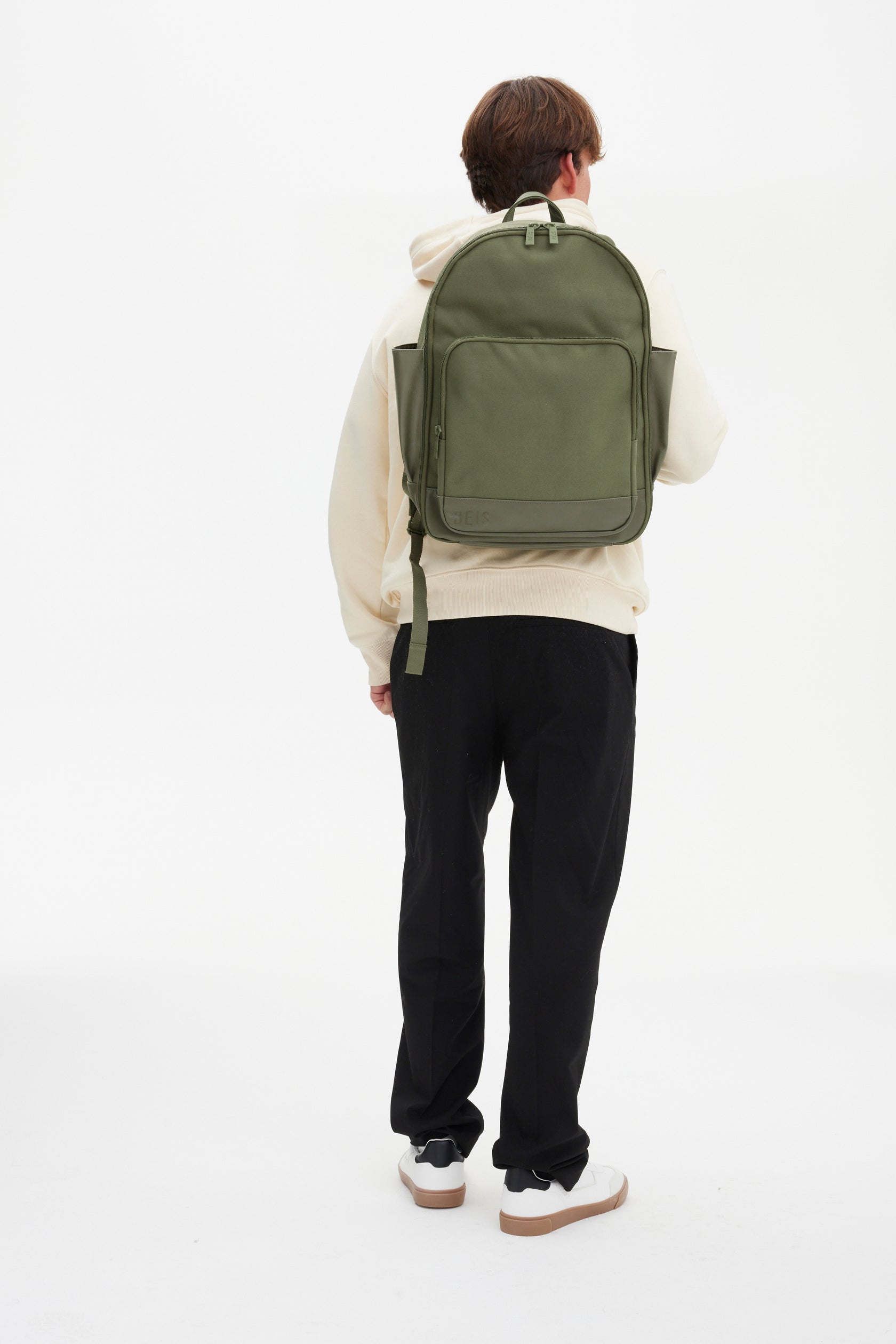 BÉIS 'The Backpack' in Olive - Olive Green Travel Backpack & Computer ...