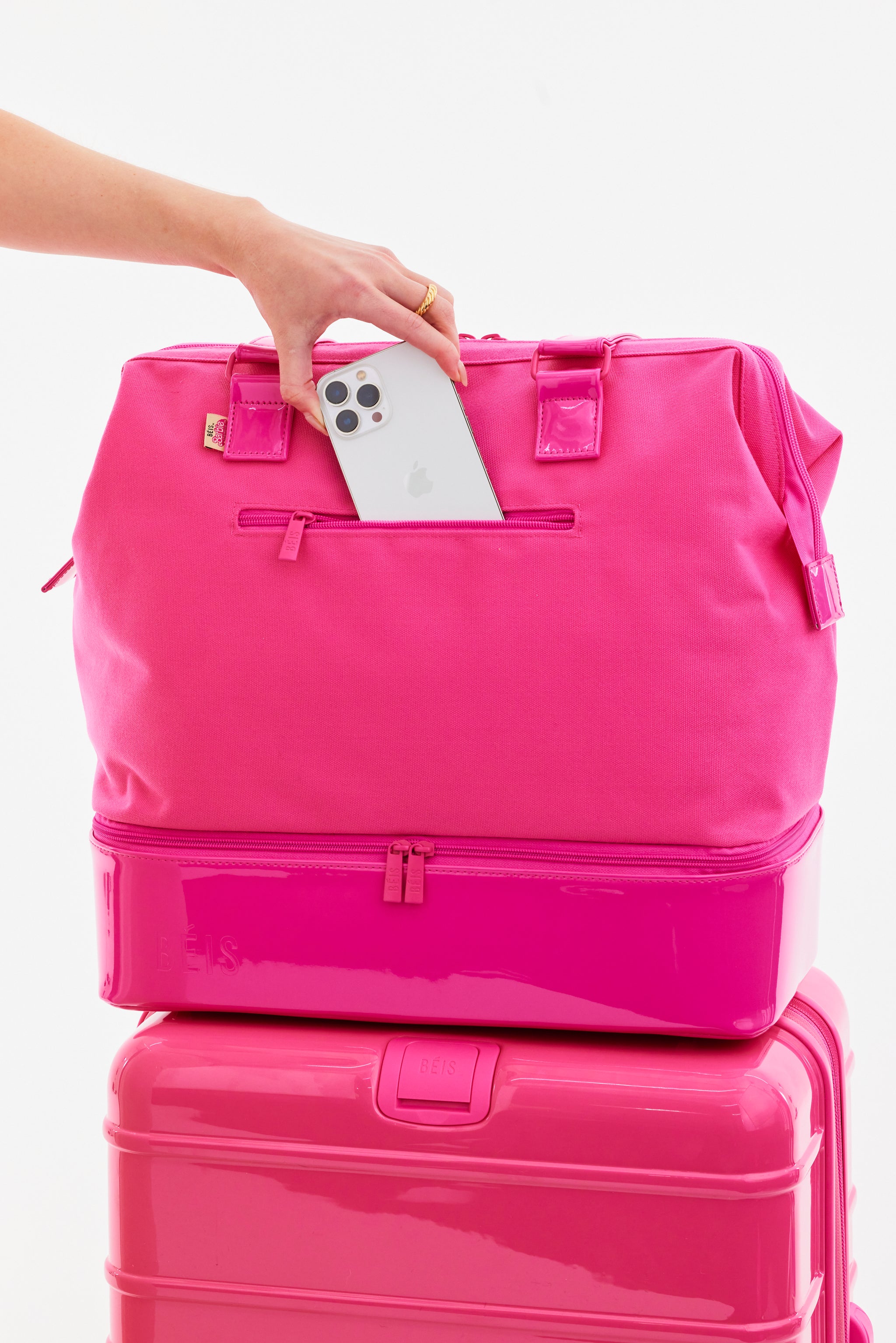 BÉIS 'The Mini Weekender' in Barbie™ Pink - Pink Overnight Bags & Small ...