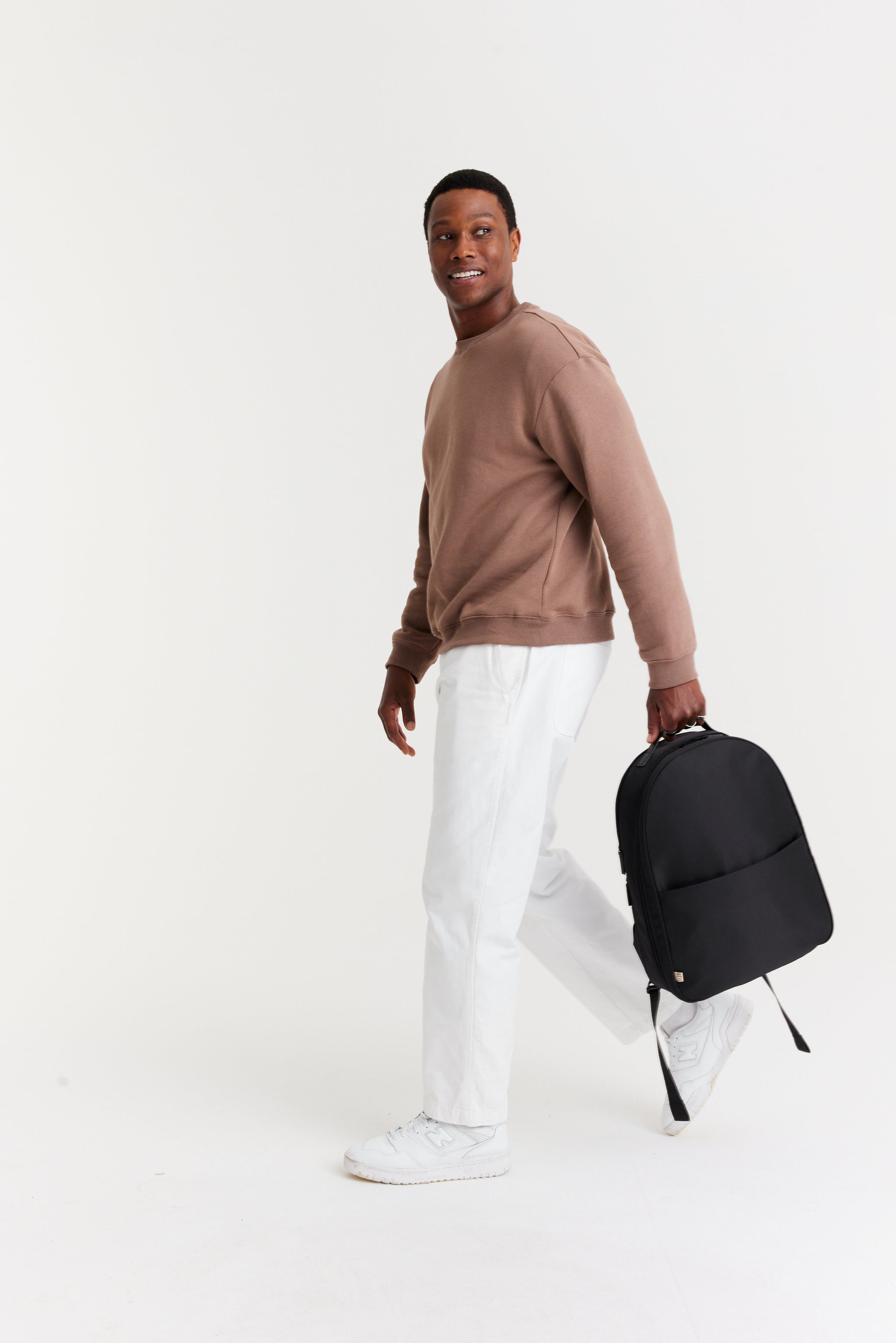 BÉIS 'The Commuter Backpack' In Black - Black Commuting Backpack For Work