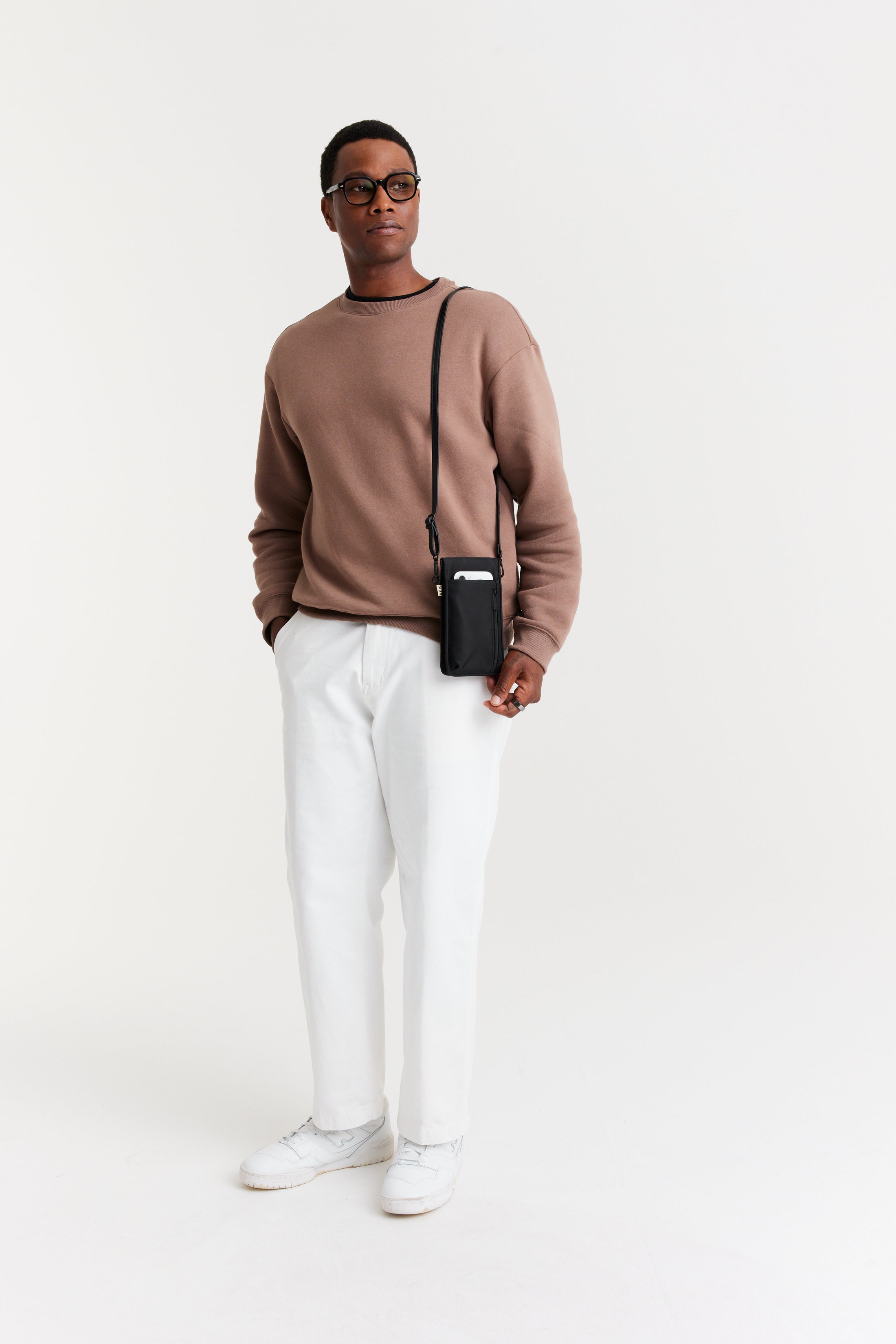 BÉIS 'The ID Crossbody Bag' In Black - Crossbody Bag With ID Pocket