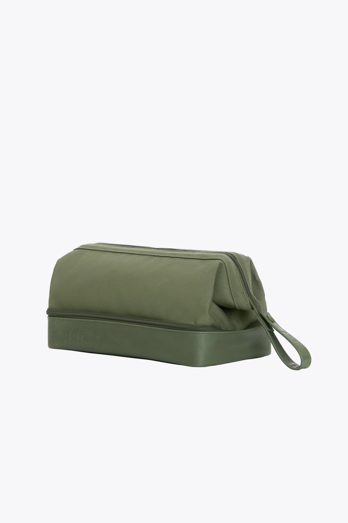BÉIS 'The Dopp Kit' in Olive - Olive Green Dopp Kit & Toiletry Bag