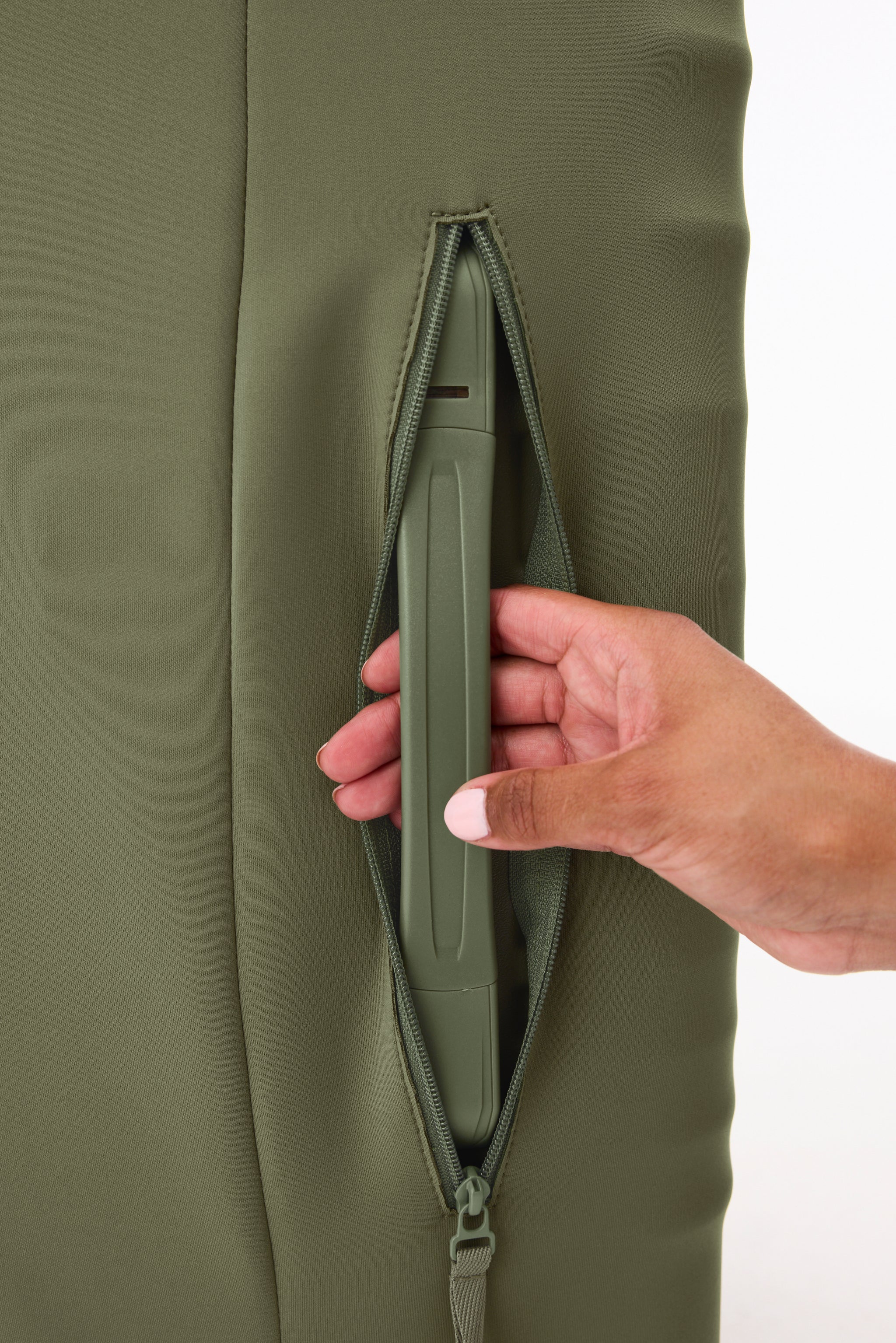 BÉIS 'The Carry-On Luggage Cover' in Olive - Green Carry-On Luggage ...