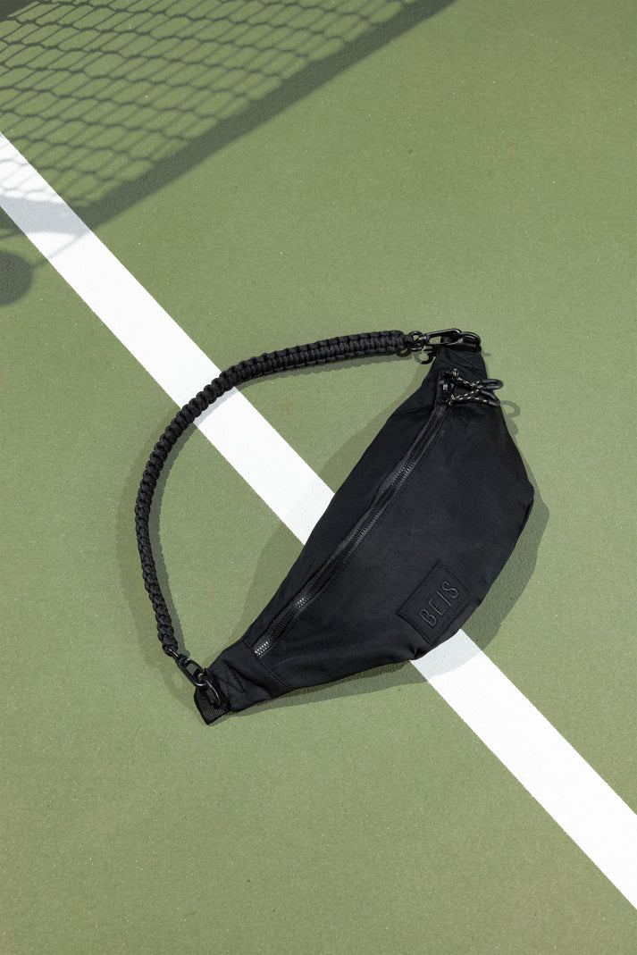 BÉIS 'The Sport Pack' in Black - Black Travel Fanny Pack