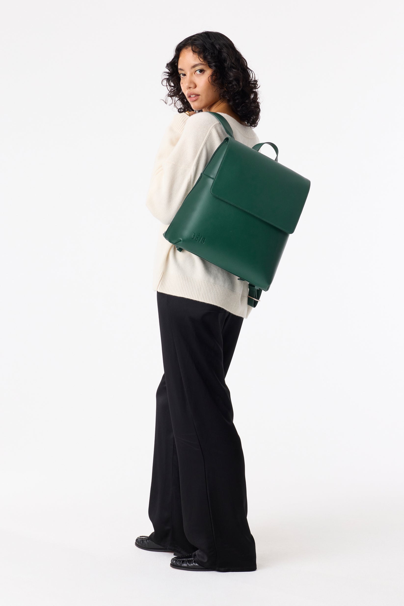 BÉIS 'The Wicked Backpack' in Wicked Green - Small Green Backpack for ...