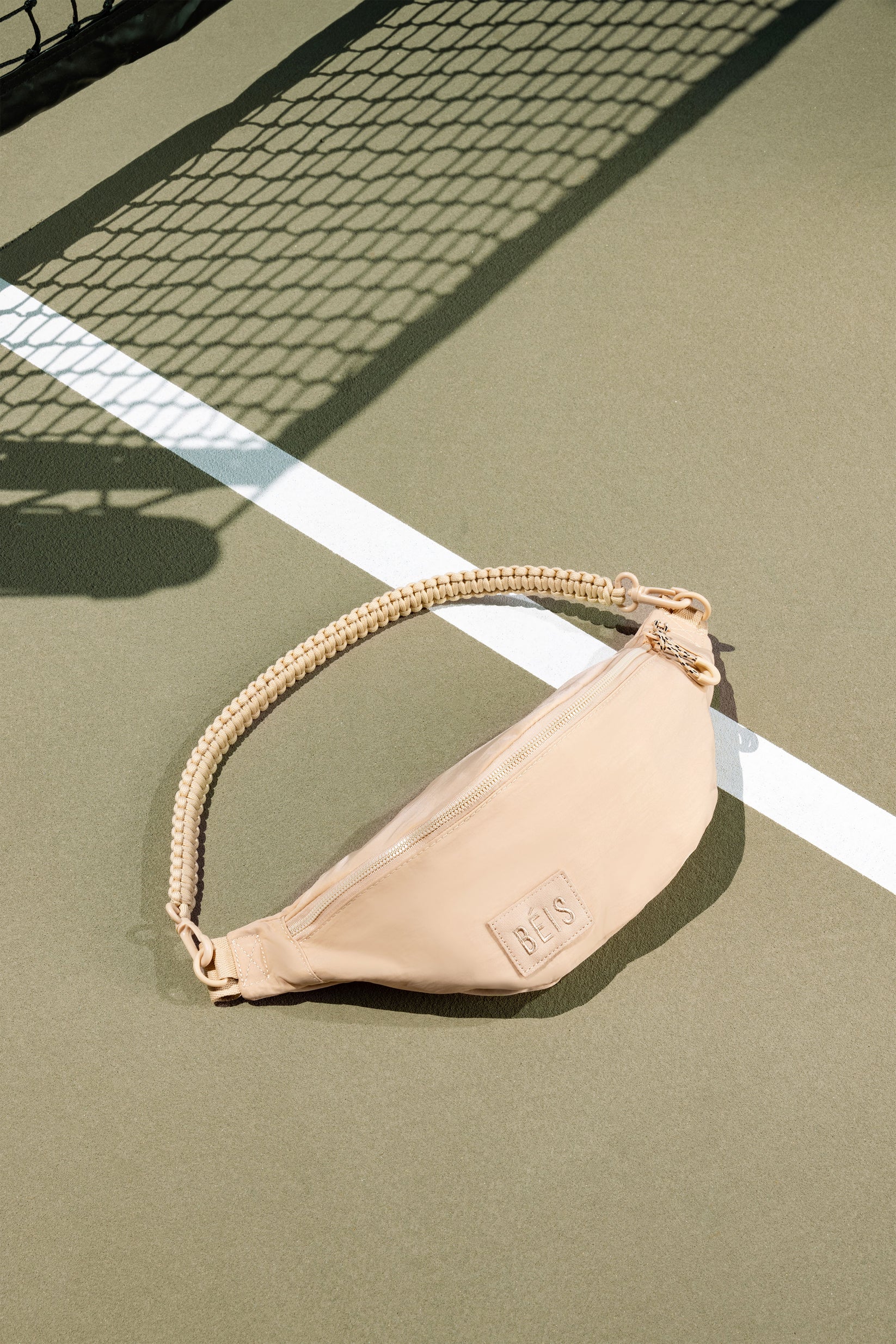 BÉIS 'The Sport Pack' in Beige - Athletic Fanny Pack For Sports