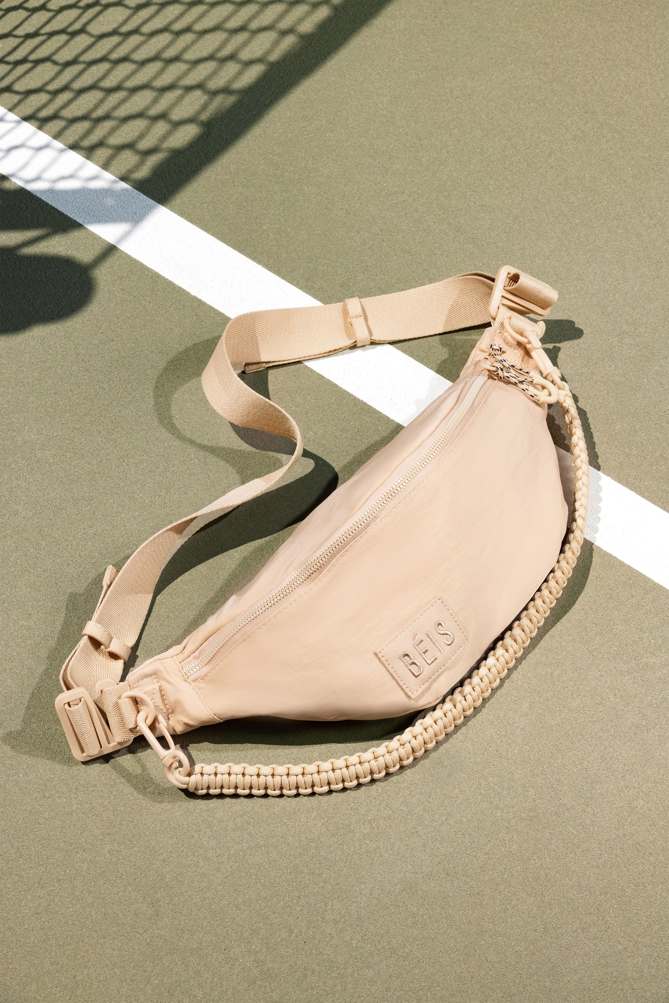 BÉIS 'The Sport Pack' in Beige - Athletic Fanny Pack For Sports