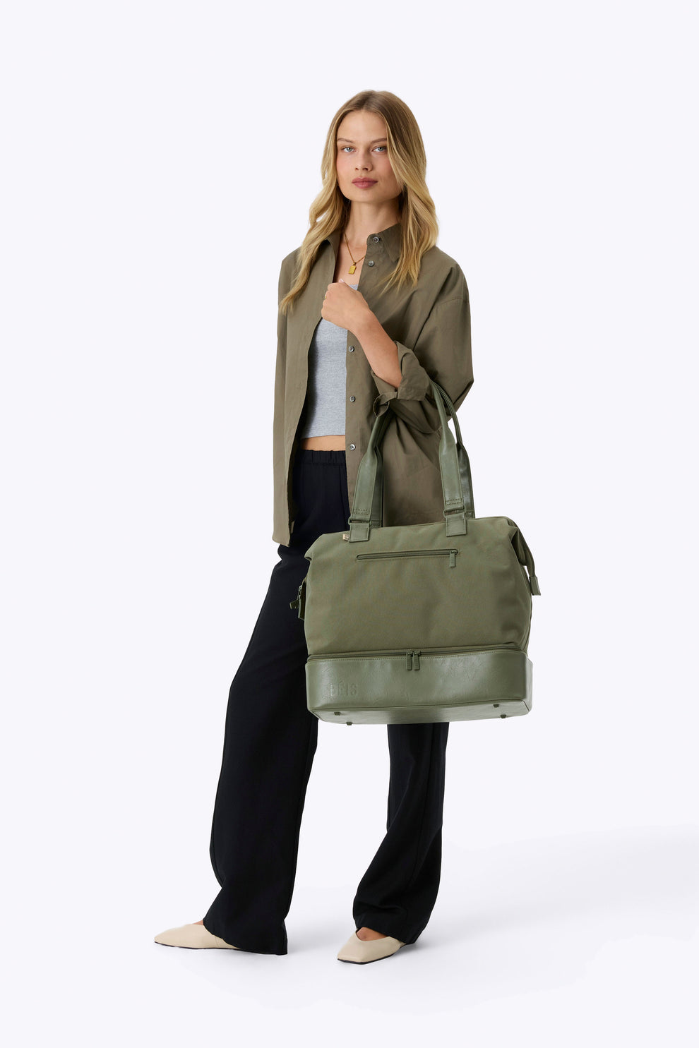 BÉIS 'The Mini Weekender' in Olive - Small Olive Green Duffle & Weekend Bag