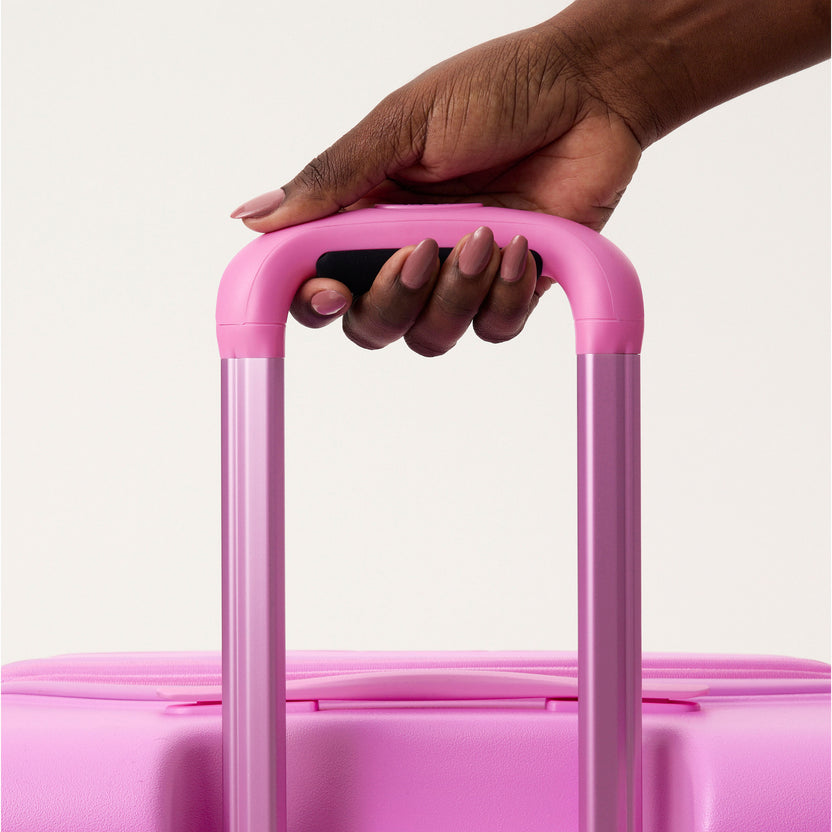 BÉIS 'The Carry-On Roller' in Berry - Durable Carry-On Rolling Luggage ...
