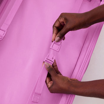 BÉIS 'The Carry-On Roller' in Berry - Durable Carry-On Rolling Luggage ...