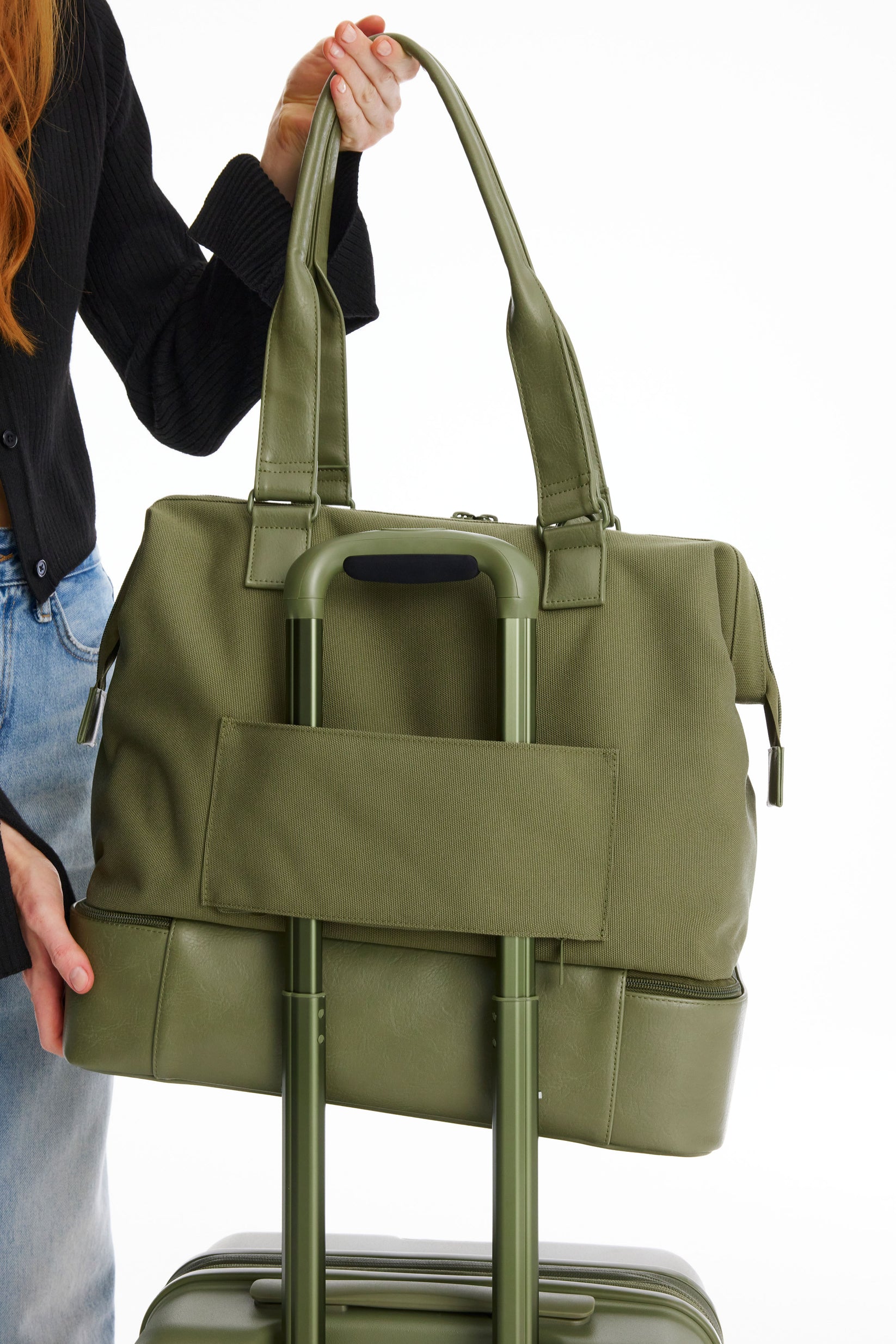 BÉIS 'The Mini Weekender' in Olive - Small Olive Green Duffle & Weekend Bag