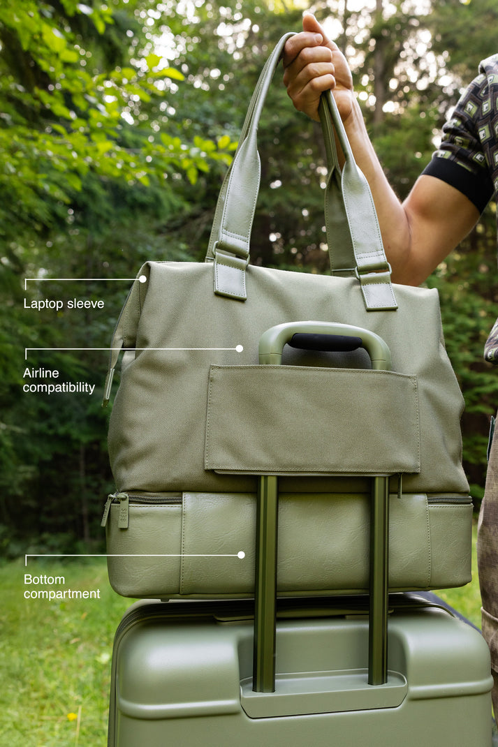 BÉIS 'The Mini Weekender' in Olive - Small Olive Green Duffle & Weekend Bag