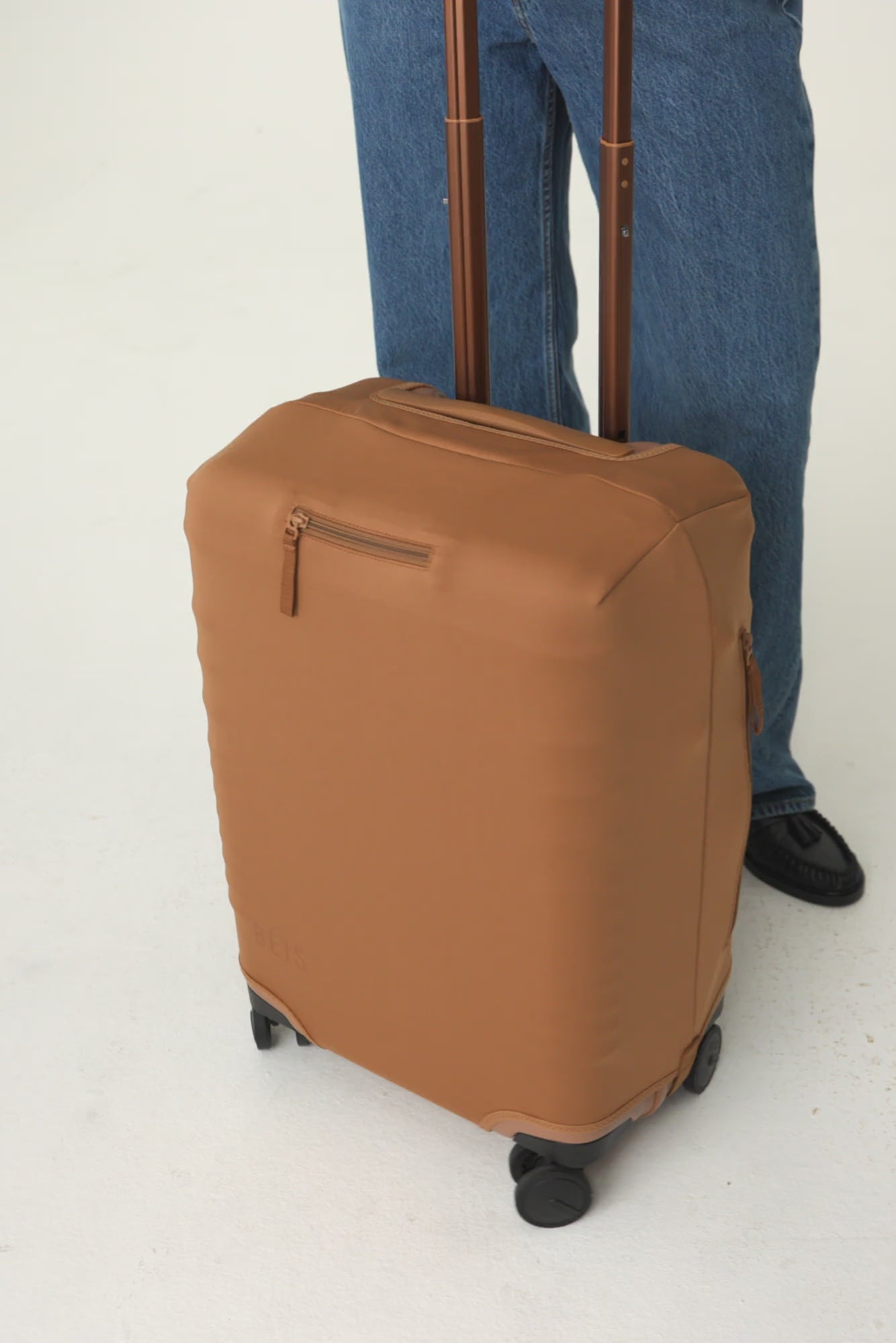 BÉIS 'The Carry-On Luggage Cover' in Camel - Carry On Luggage Cover ...