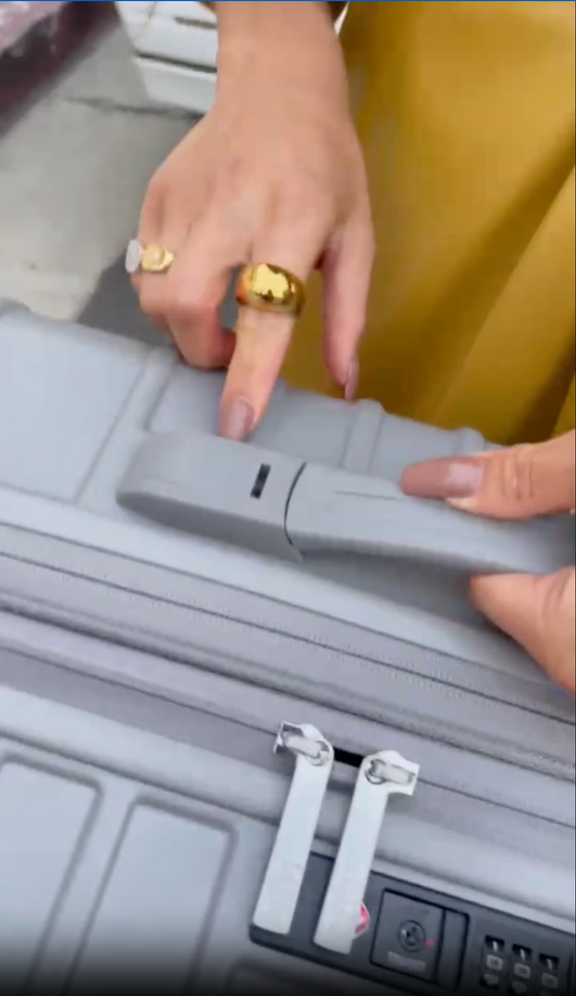 BÉIS 'The Carry-On Roller' in Atlas Pink - Pink Carry On Suitcase ...