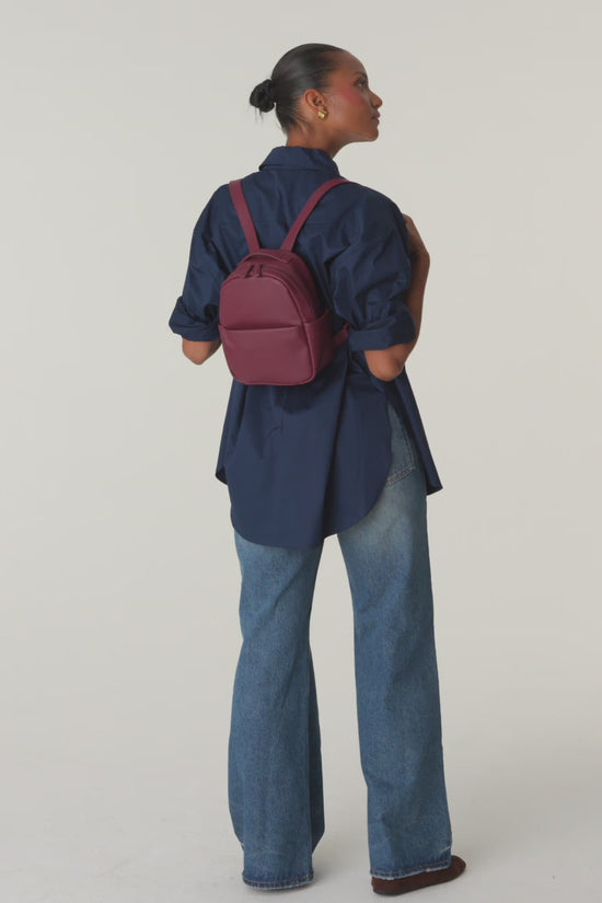BÉIS 'The Essential Mini Backpack' in Burgundy - Small Backpacks for ...