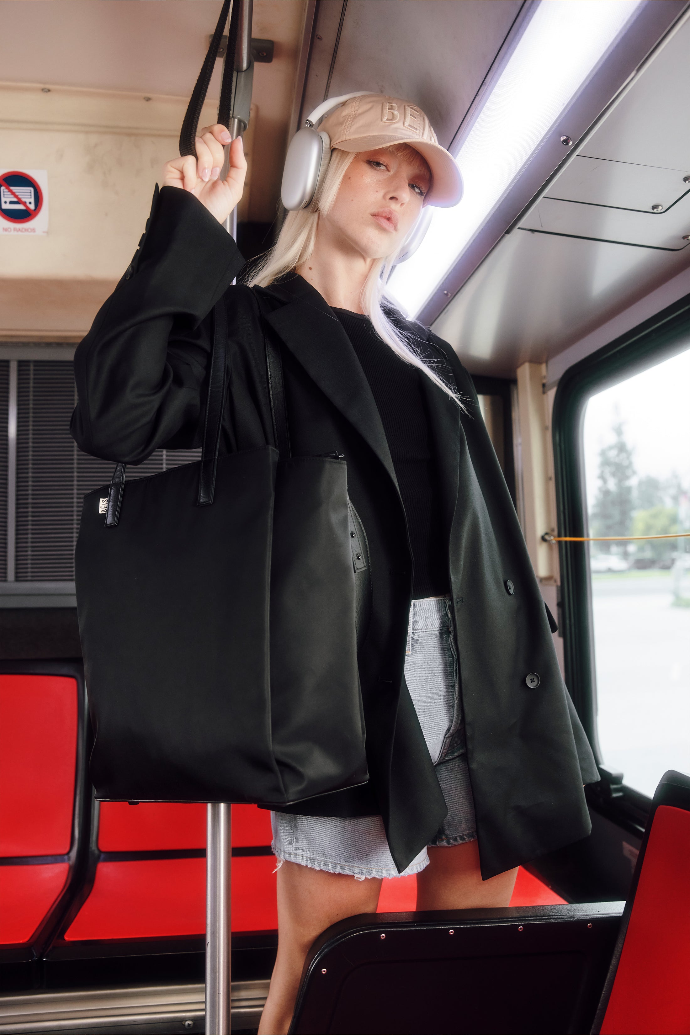 BÉIS 'The Commuter Tote' In Black - Black Commuter Tote For Work & Travel