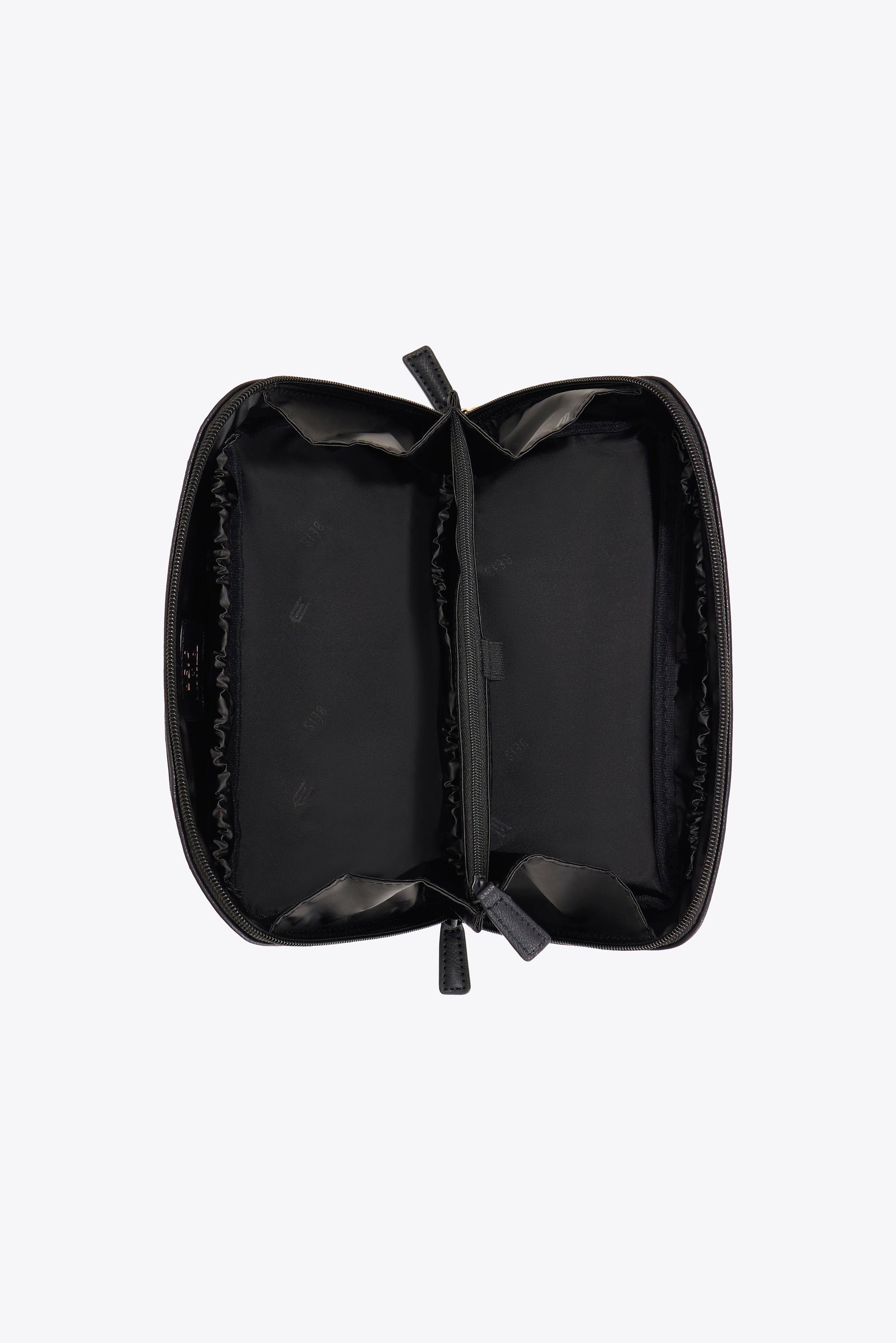 BÉIS 'The Wicked Toiletry Kit' in Black - Wide Opening Black Travel ...