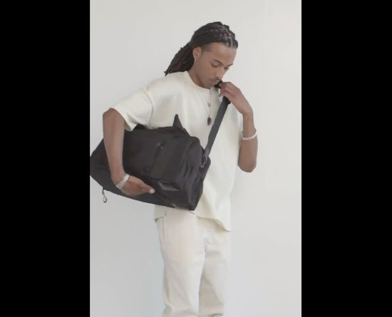 BÉIS 'The Sport Duffle Backpack' in Black - Black Gym Duffle Backpack Bag