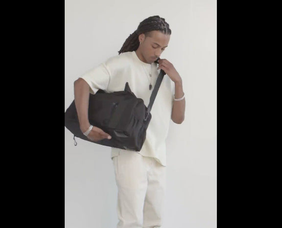 BÉIS 'The Sport Duffle Backpack' in Black - Black Gym Duffle Backpack Bag