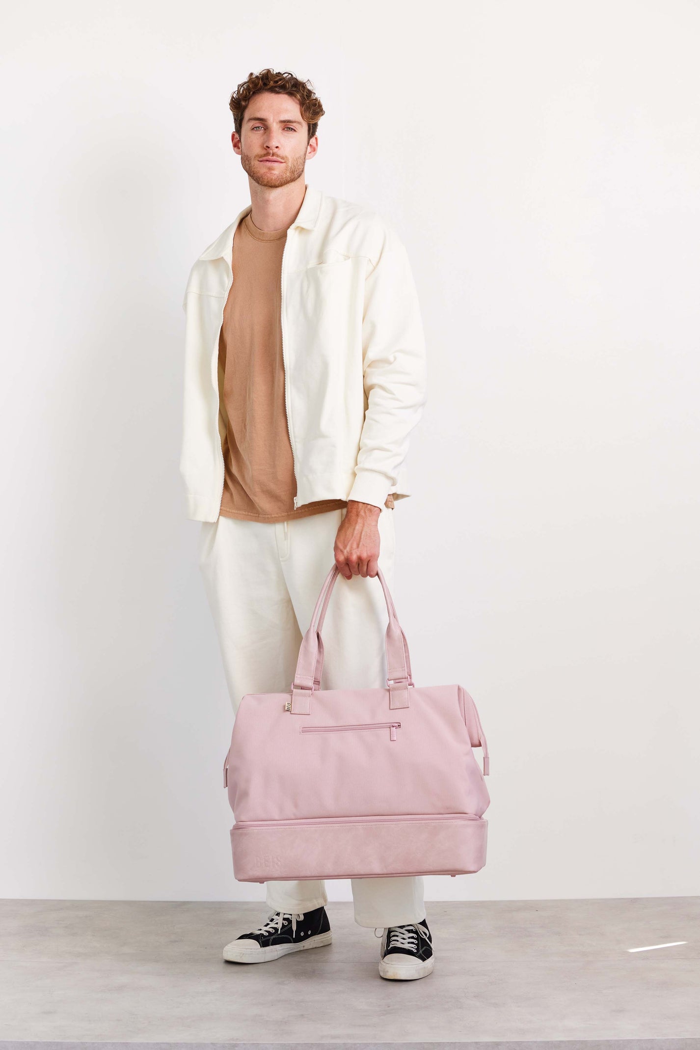 BÉIS 'The Weekender' in Atlas Pink - Weekender Travel Bag in Pink