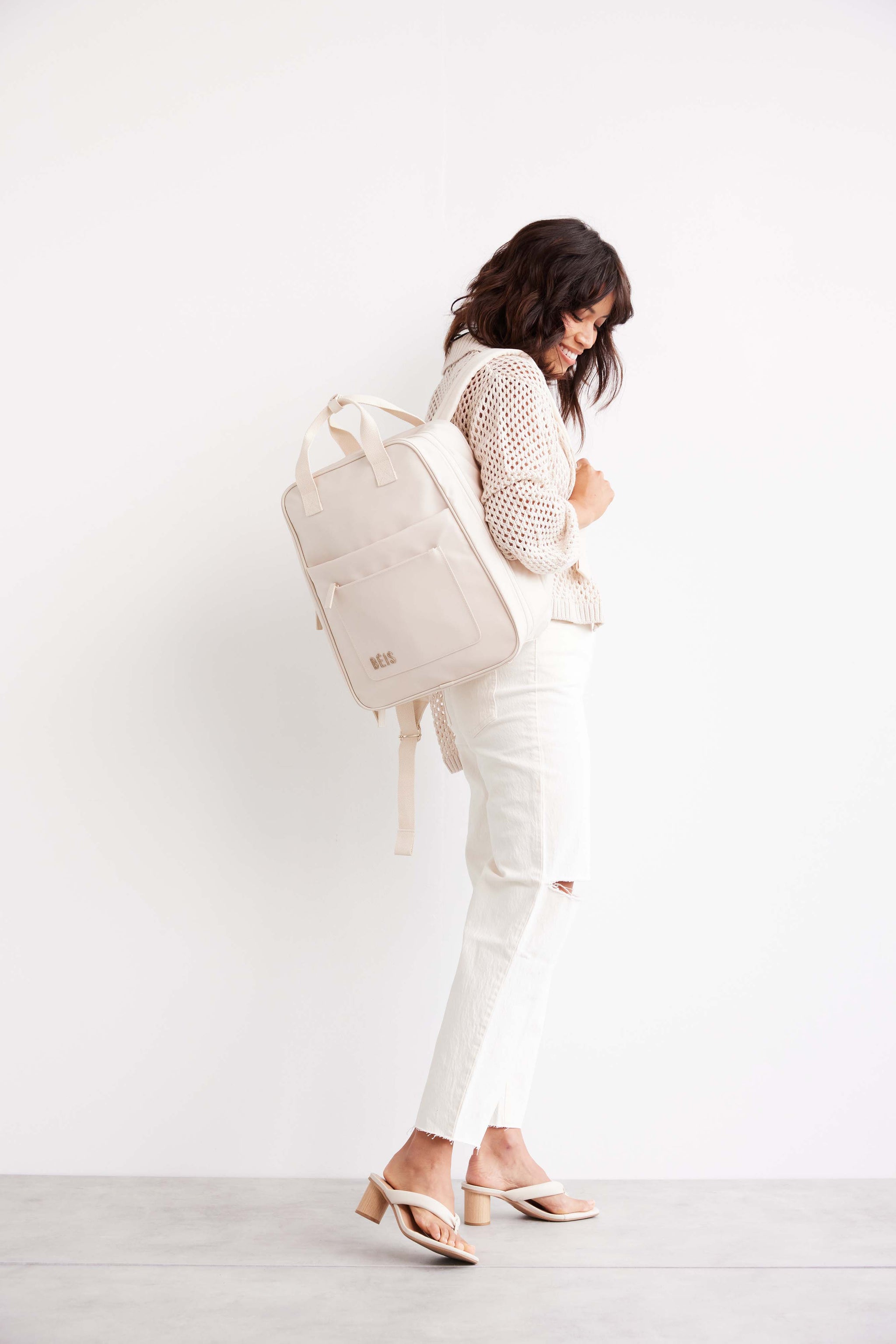BÉIS 'The Expandable Backpack' in Beige - Expandable Travel Backpacks