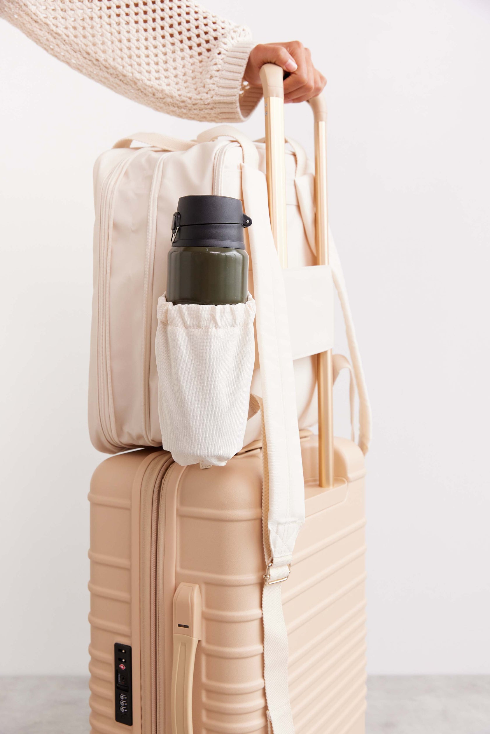 BÉIS 'The Expandable Backpack' in Beige - Expandable Travel Backpacks