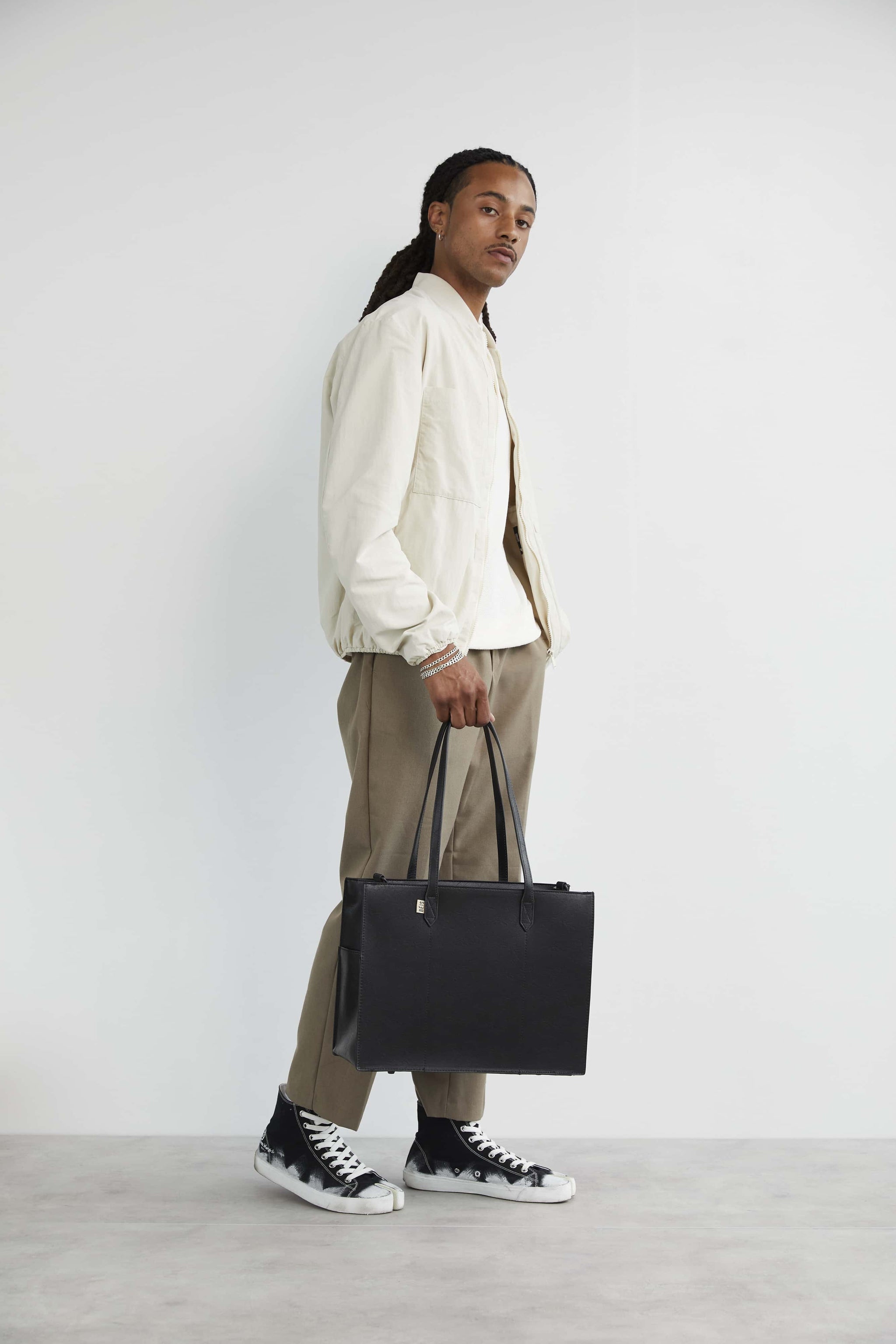 BÉIS 'The Work Tote' in Black - Work Bag For Women & Laptop Bag